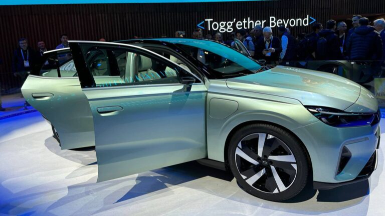 Togg T10F fastback tanıtıldı! İşte detaylar - Pembe Teknoloji